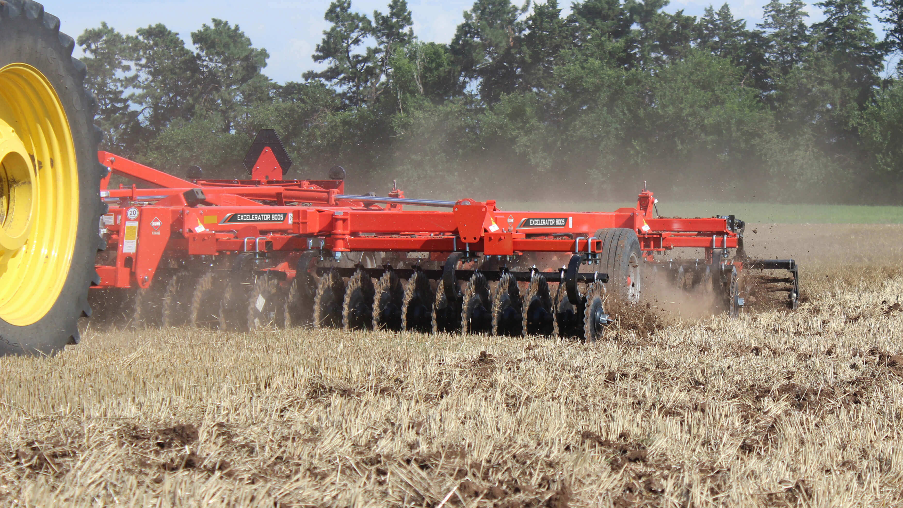 KUHN Krause Excelerator® 8005 Vertical Tillage System | KUHN
